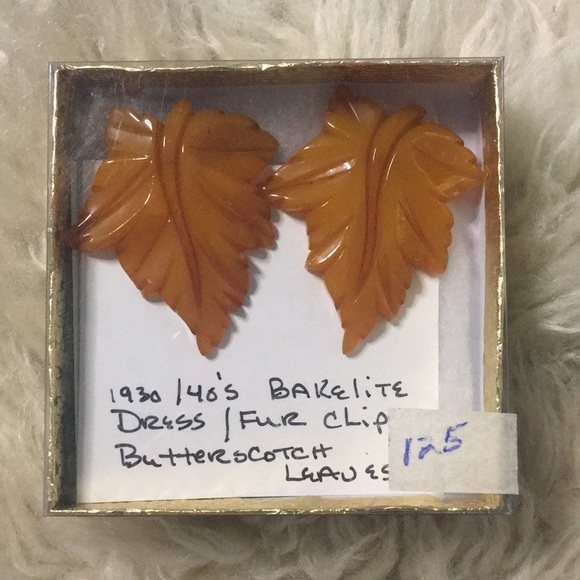 Jewelry | Vintage 194s Bakelite Dress Clips | Poshmark